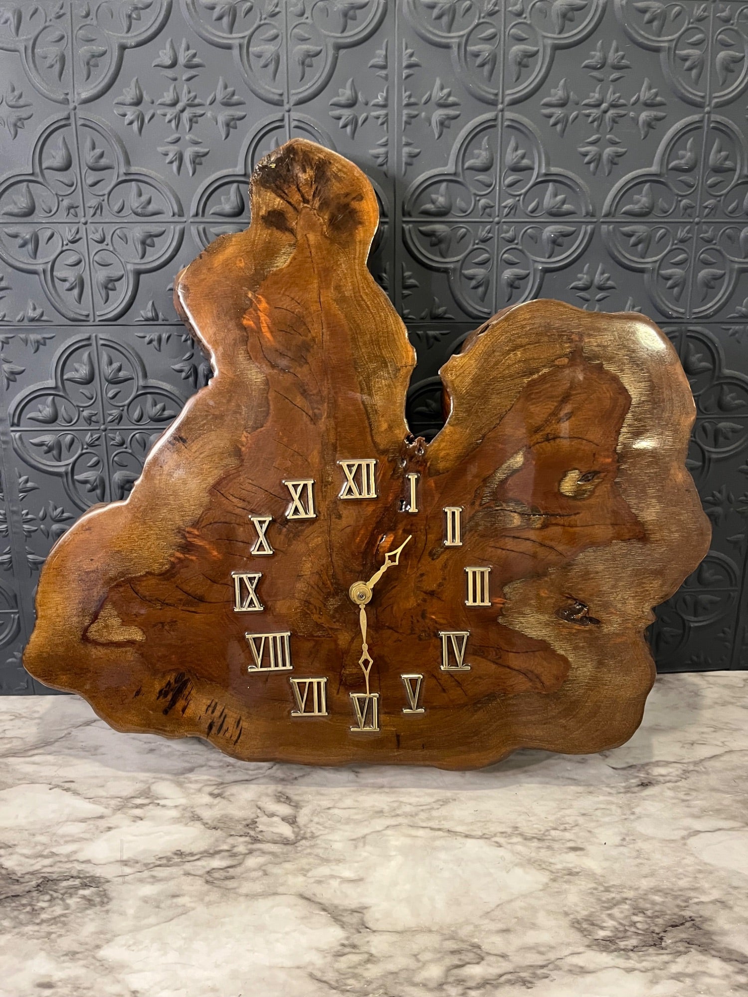 Live edge Clock – makememoderndecor